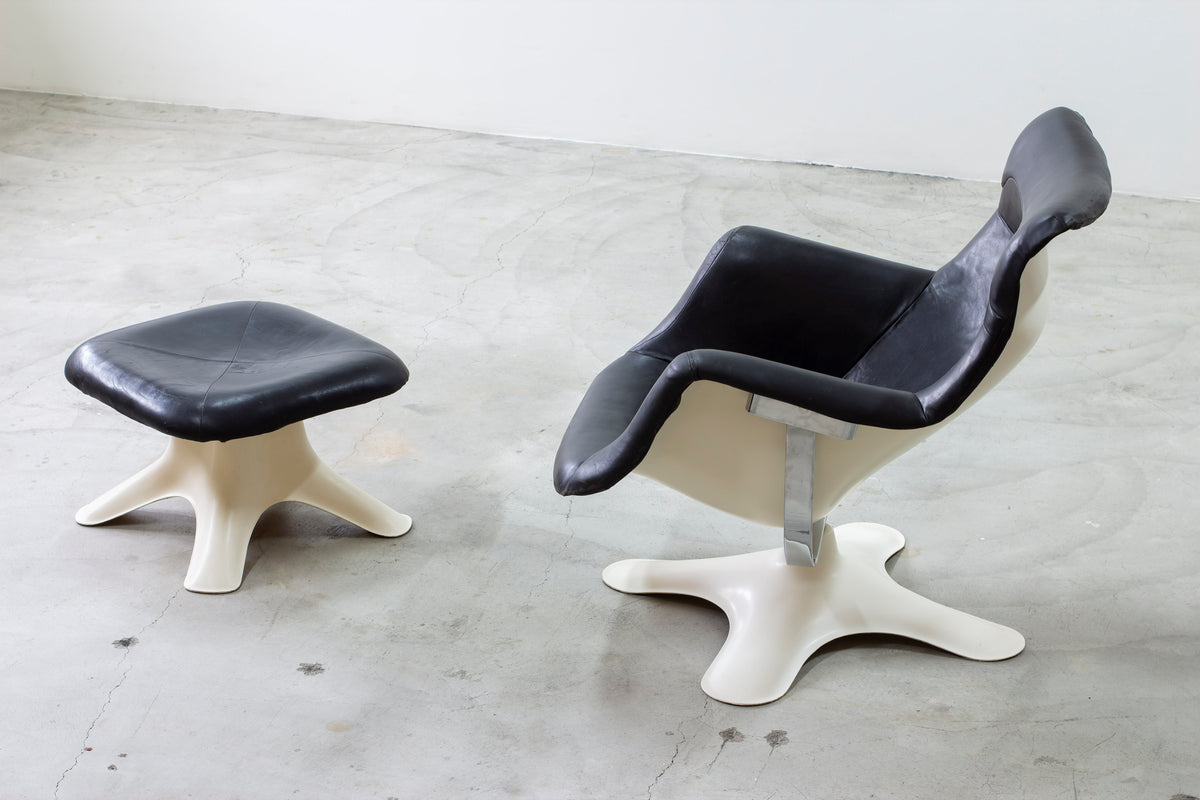 "Karuselli" lounge chair and foot stool by Yrjö Kukkapuro – MODERNISTEN