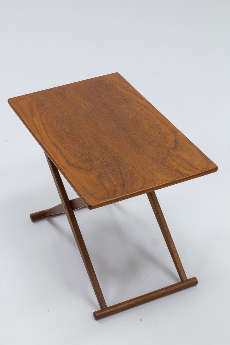 Folding side table by Knud Andersen – MODERNISTEN